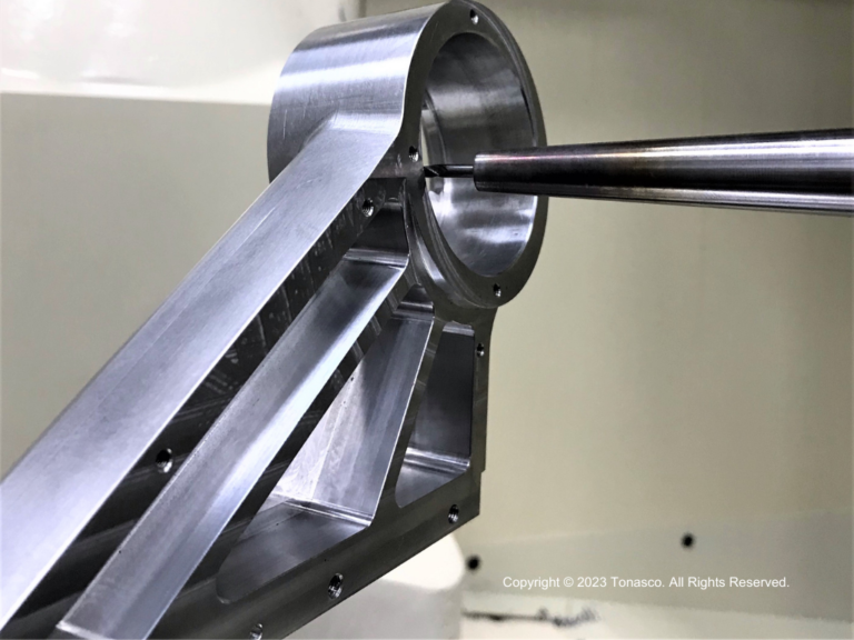 Achieving Complex Geometries and Tight Tolerances with 5-axis Milling