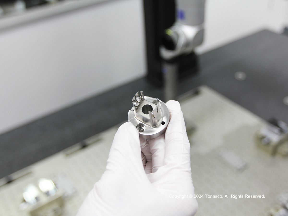 Complex Precision Machining with 5-Axis Milling and Wire-EDM